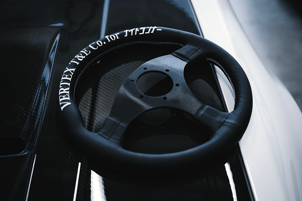 VERTEX x NIGHTRUNNER COLLABORATION SEMI-FLAT TYPE STEERING WHEEL ...